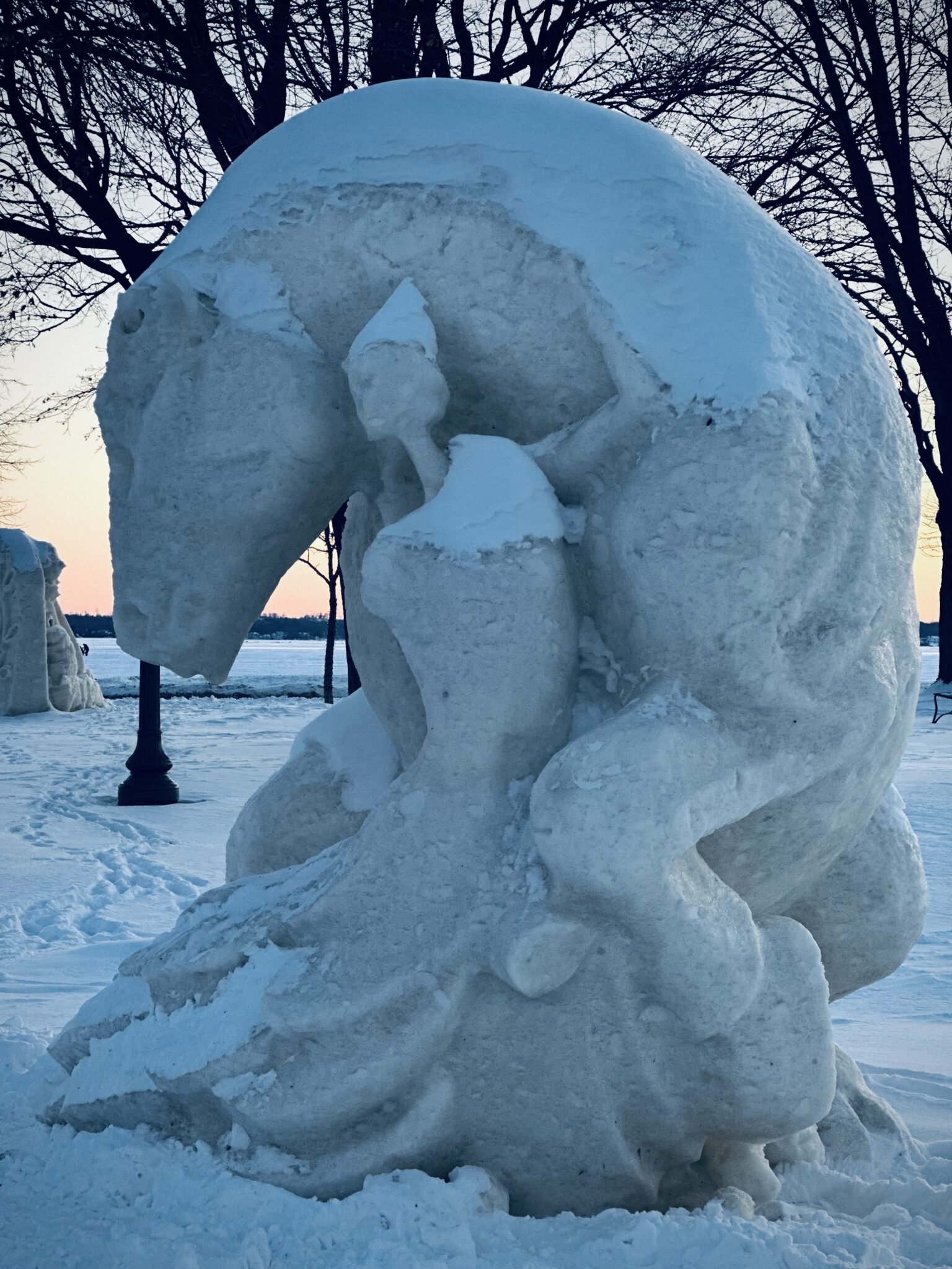 Ice Sculptures By The Lake | Dunsurfin